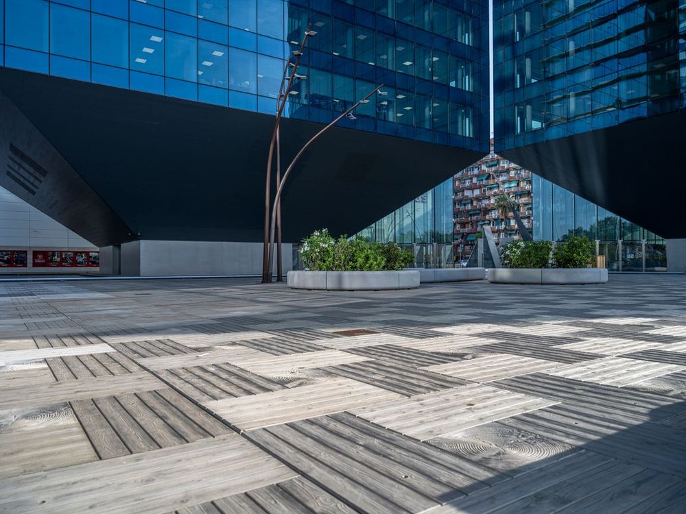 Barcelona's Urban Design: Office Buildings and Plazas - HDRi Maps and ...