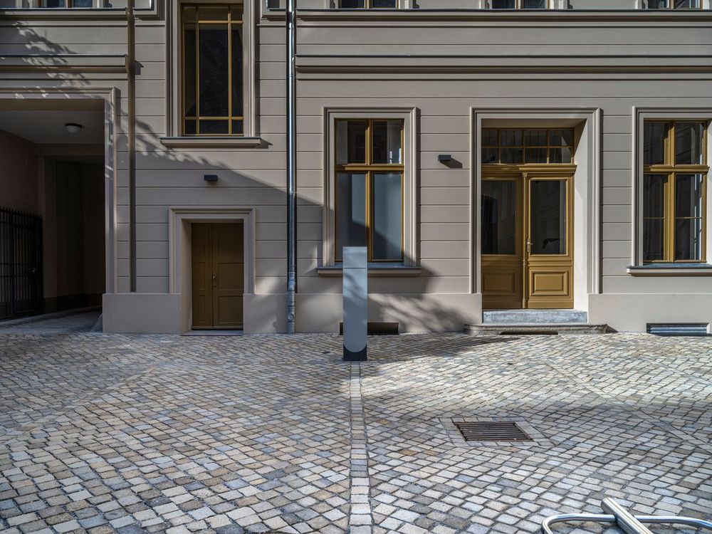 Berlin Residential Courtyard with European Architecture