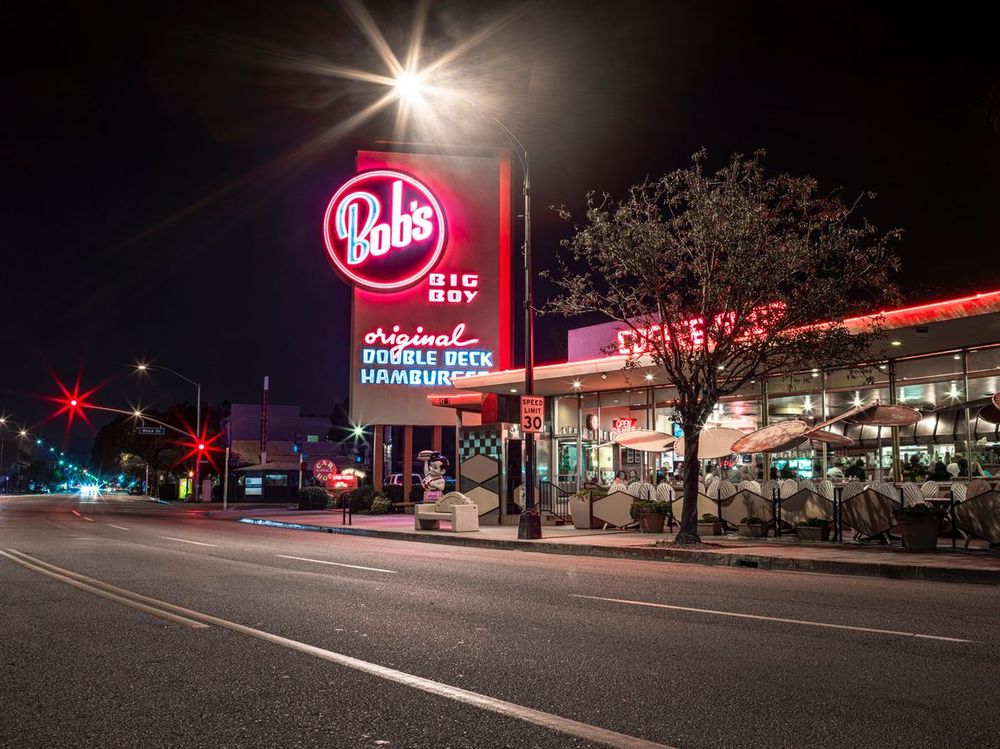California Street Light: Illuminating the Nighttime Sky - HDRi Maps and ...
