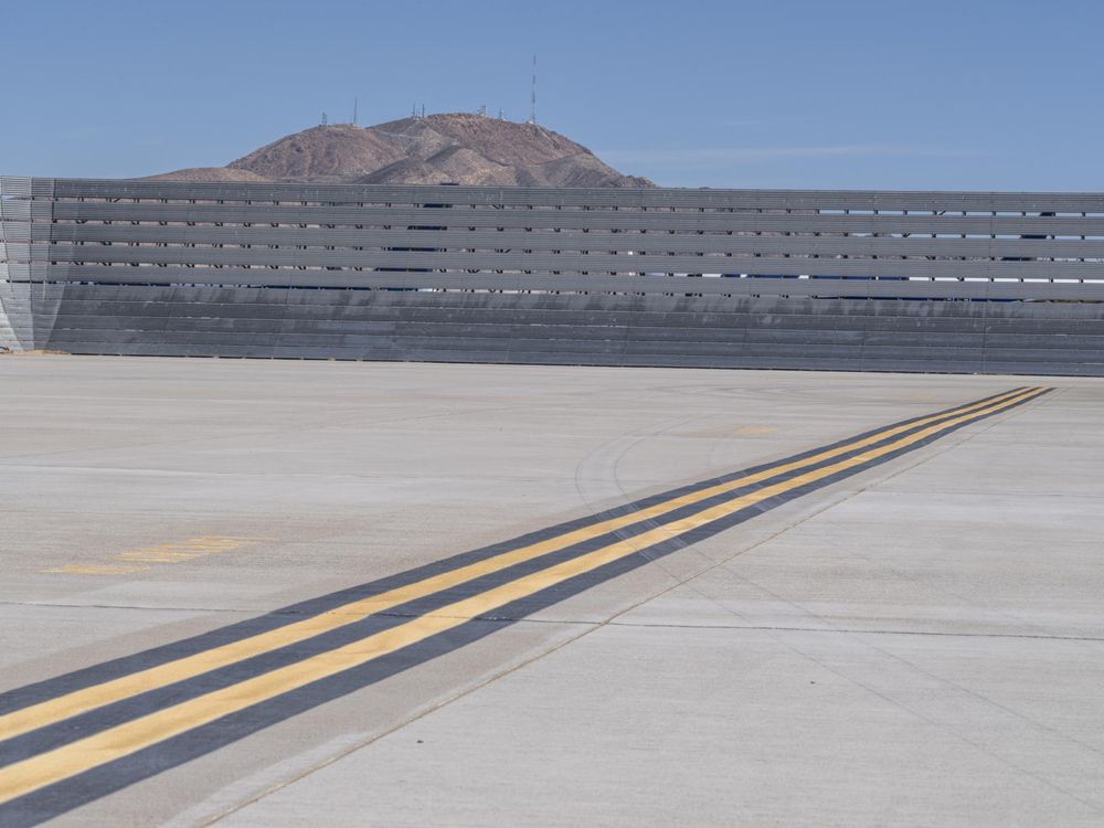 California USA: Airport Runway with Yellow Line - HDRi Maps and Backplates