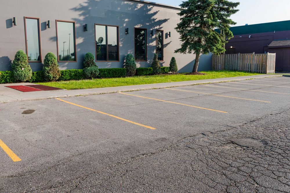 Canada Parking Lot: Smooth Asphalt Surface - HDRi Maps and Backplates