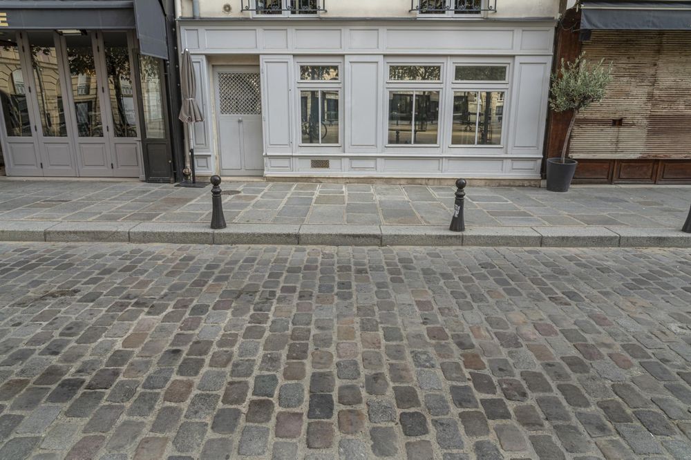 Classic Architecture at Dawn in Paris, France - HDRi Maps and Backplates