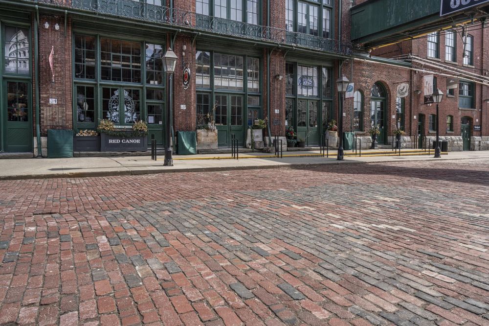 Cobblestone Streets and Mixed-Use Buildings in Toronto - HDRi Maps and ...