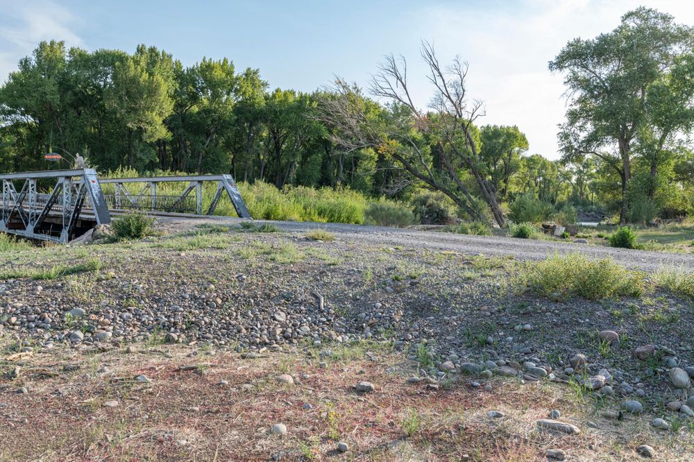 Colorado Landscape in Antonito: Conejos River - HDRi Maps and Backplates
