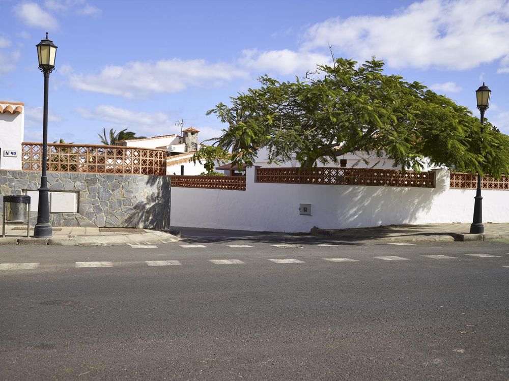 Corner of a Street in a White-Walled Area | Fuerteventura Architecture ...