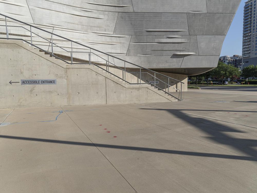 Dallas Urban Design: Sleek Office Buildings - HDRi Maps and Backplates