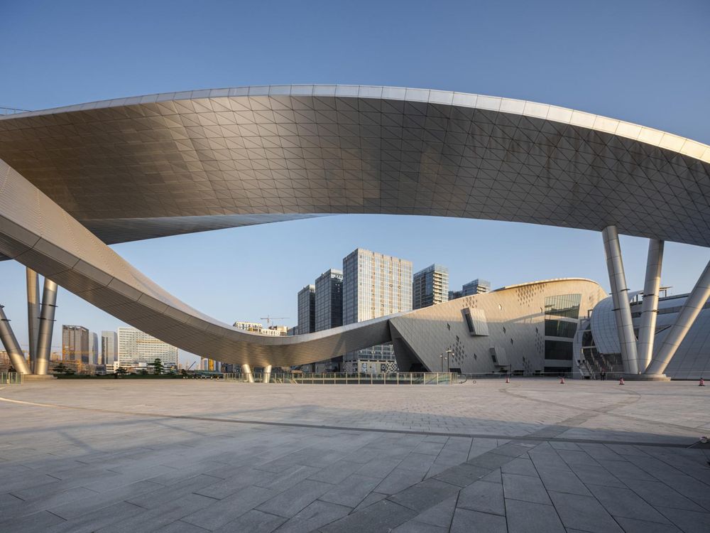 Futuristic Architecture in the Cityscape of a Metropolis - HDRi Maps ...