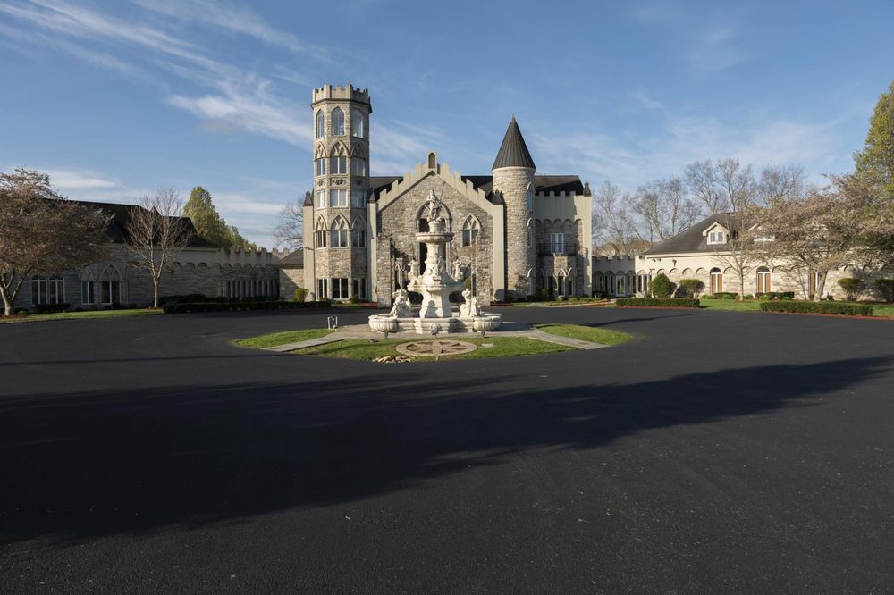 Historic Mansion Architecture in Tennessee - HDRi Maps and Backplates