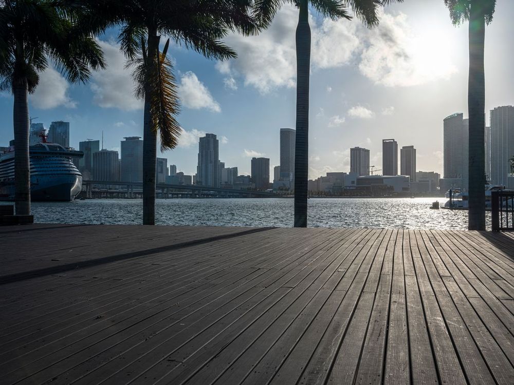 Miami Beach Pier in Florida: Stunning Sunrise Over the Ocean - HDRi ...