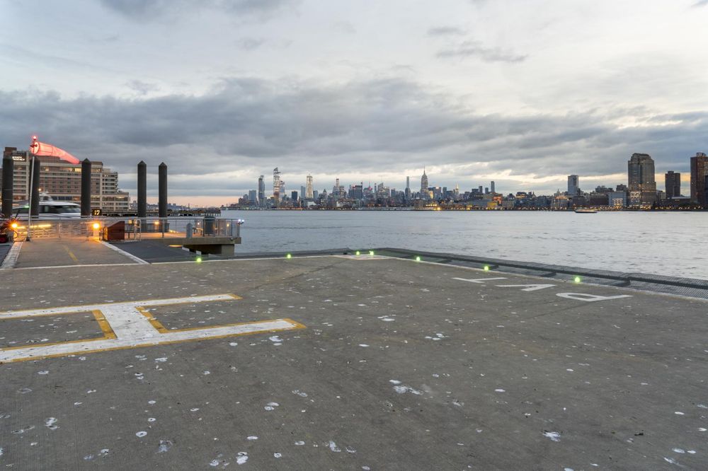 New York City Skyline: A Day in Manhattan - HDRi Maps and Backplates