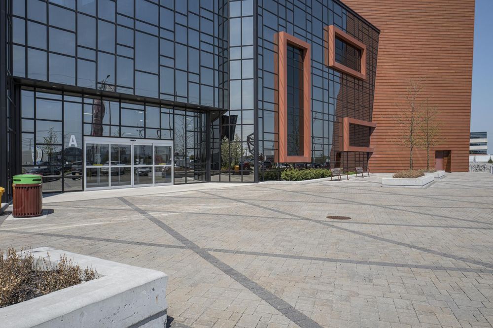 Ontario Neighborhood: A Mixed-Use Building for a Vibrant Community ...