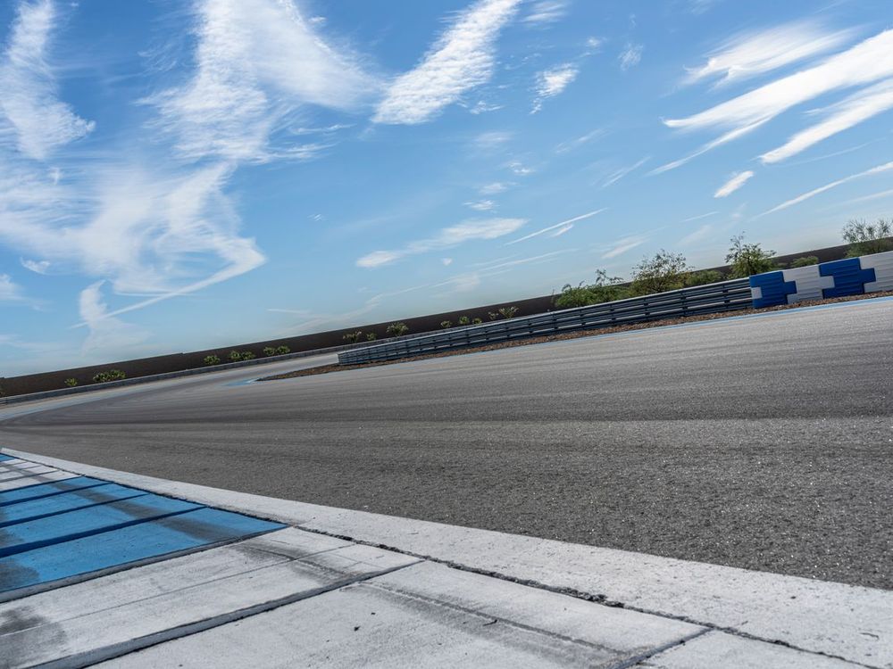 Race Track Curves on Asphalt Road in USA - HDRi Maps and Backplates