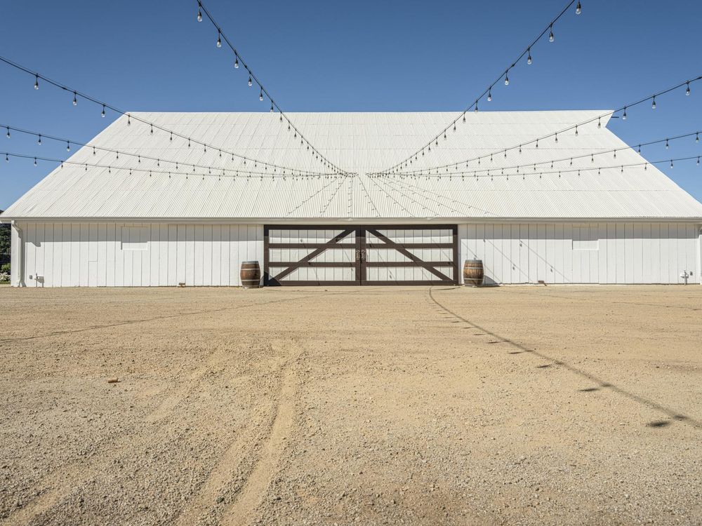Rural Barn with Covered Parking Lot in California - HDRi Maps and ...