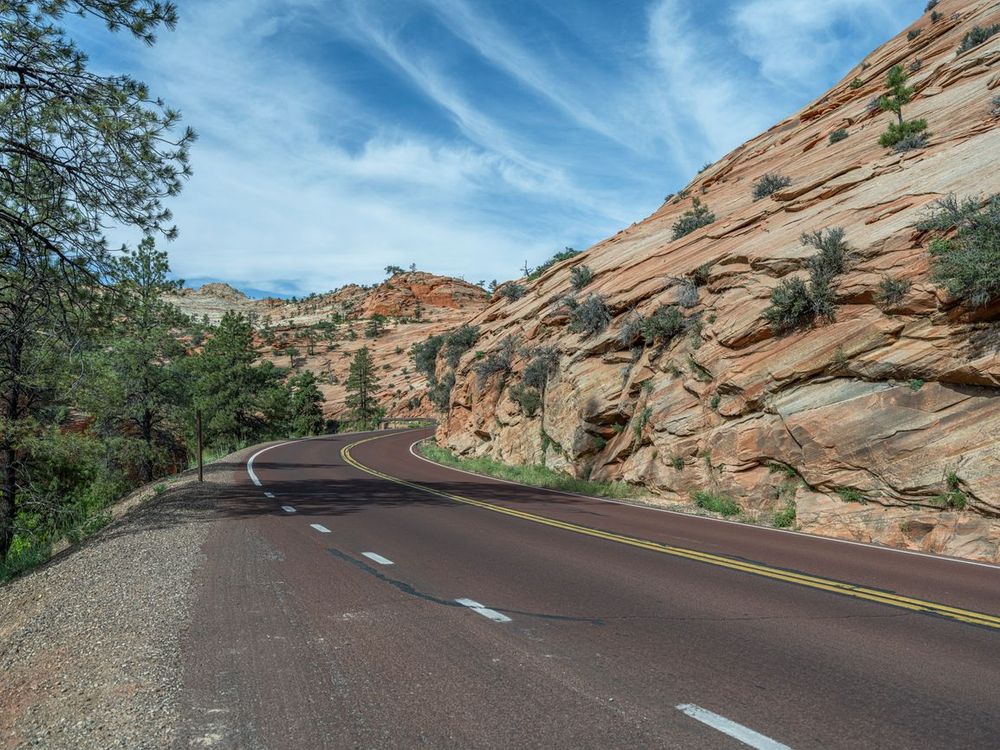 Scenic Road in Utah's Zion National Park - HDRi Maps and Backplates