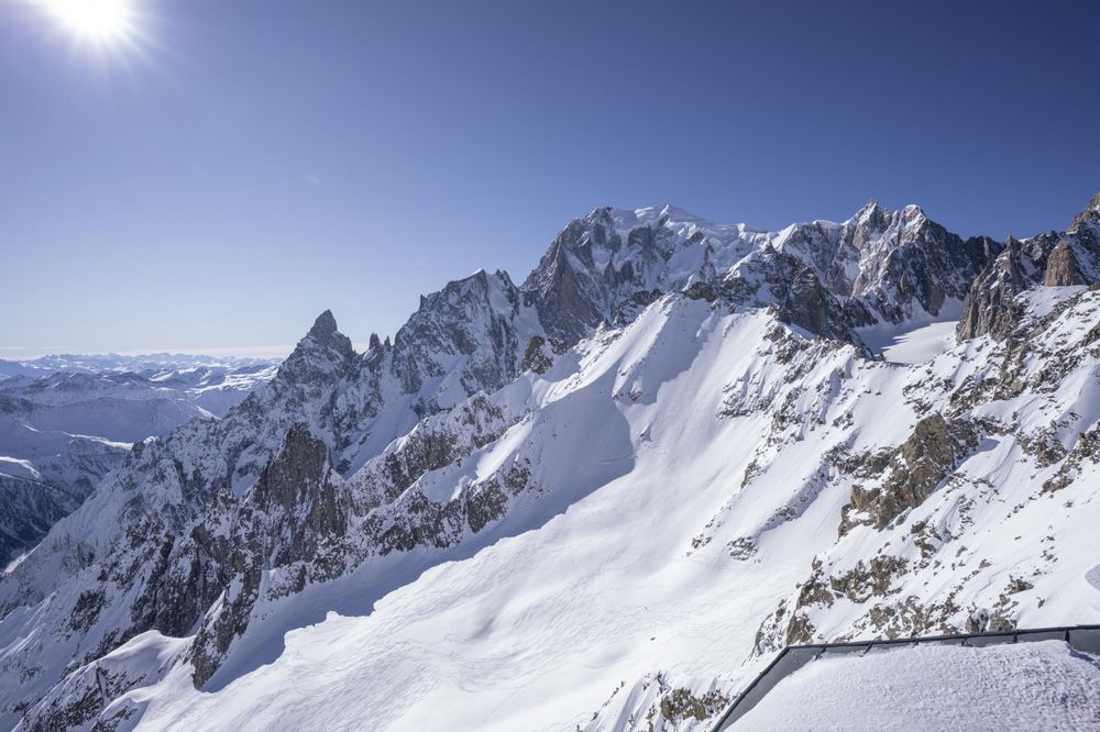 Snowy Alps in Italy and France - HDRi Maps and Backplates