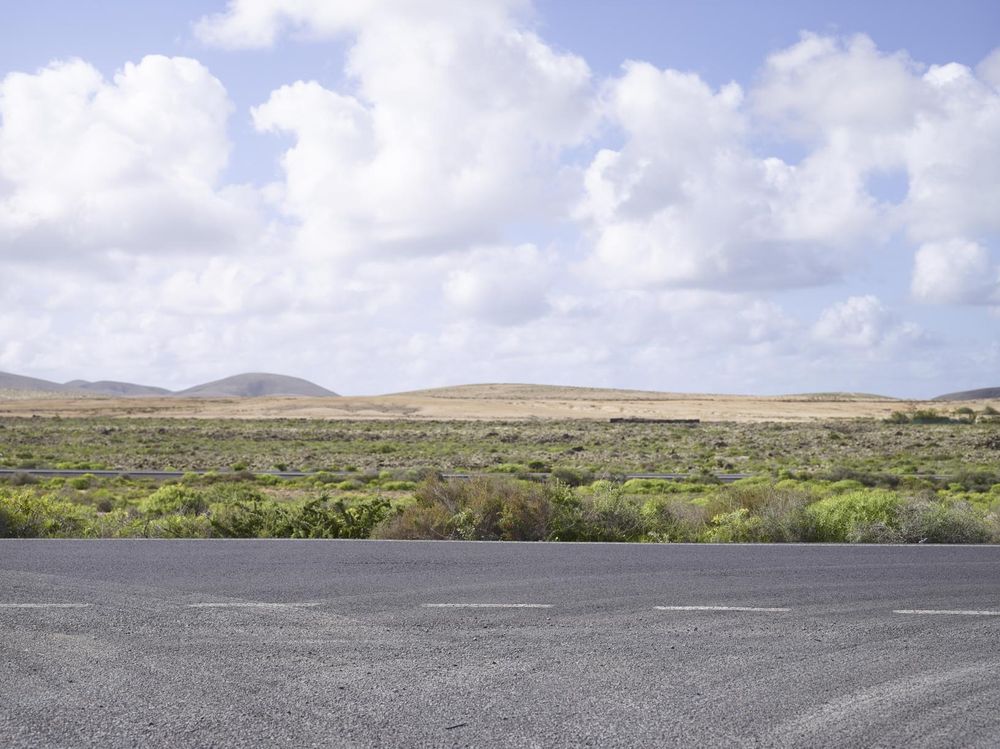 A Spanish Road: Asphalt Through the Desert - HDRi Maps and Backplates