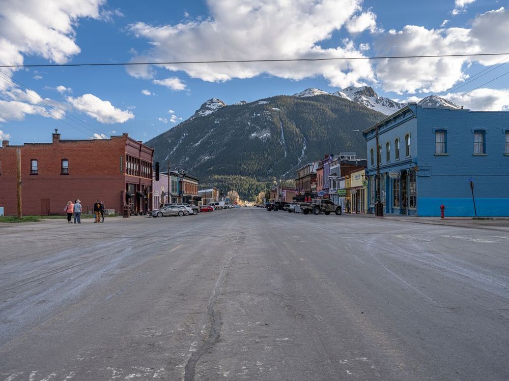 Straight Road in Silverton, Colorado - HDRi Maps and Backplates