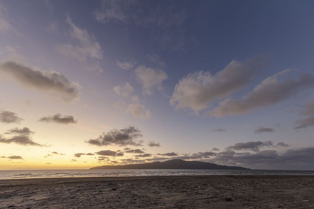 Sunny Beach at Sunset - HDRi Maps and Backplates