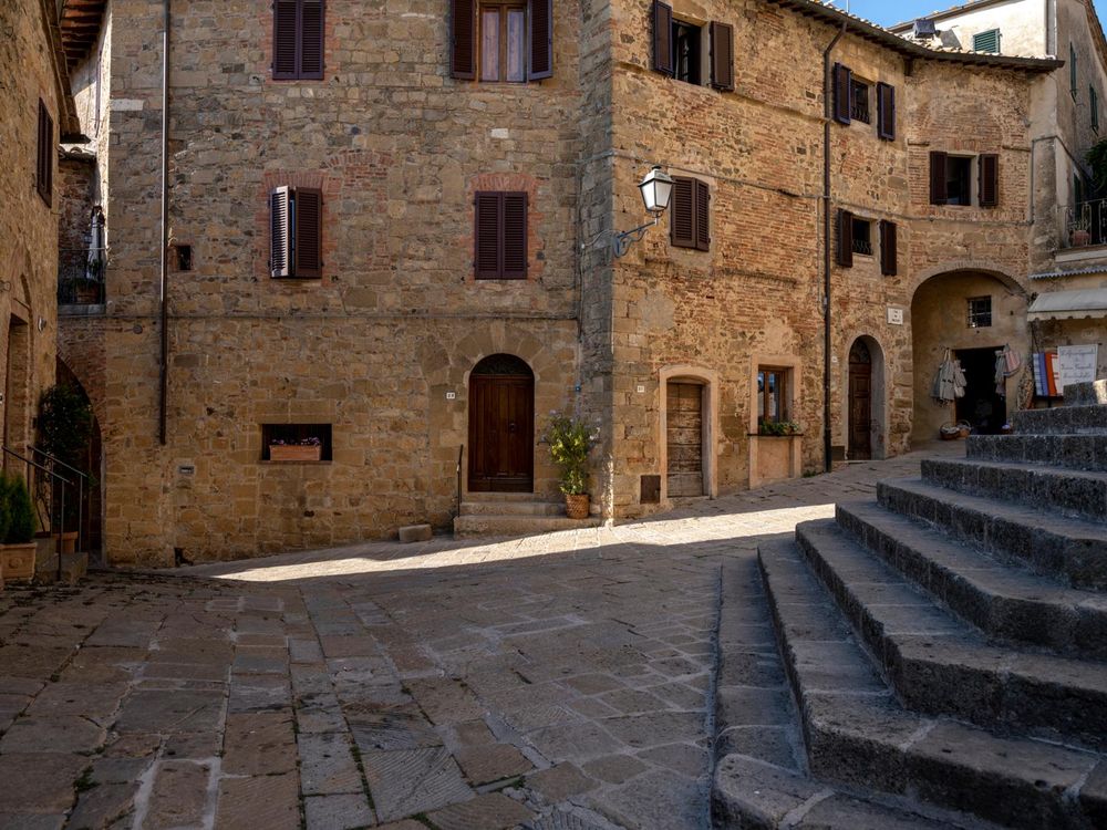 Tuscany Italy Cobblestone Street and Ancient Building - HDRi Maps and ...