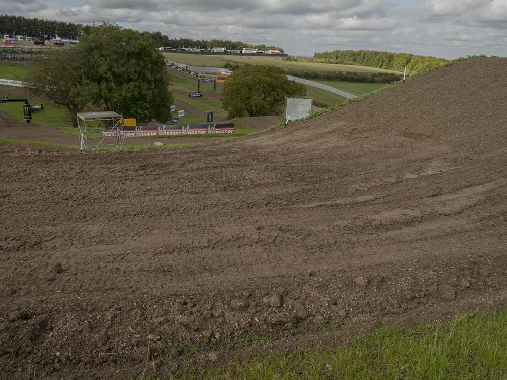 UK Motocross Bike Field Farm - HDRi Maps and Backplates