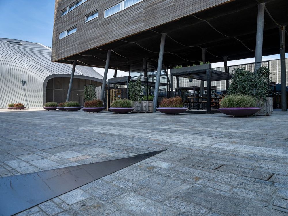 Urban Design in Europe: Enjoying the Clear Sky - HDRi Maps and Backplates