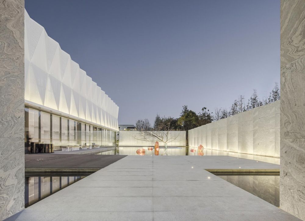Urban Design with Reflecting Pool Courtyard - HDRi Maps and Backplates