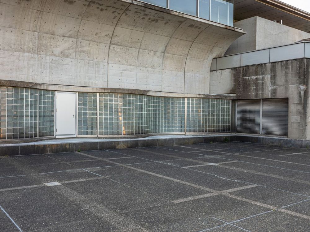 Urban Design in Tokyo, Japan: A Vibrant Daytime Scene