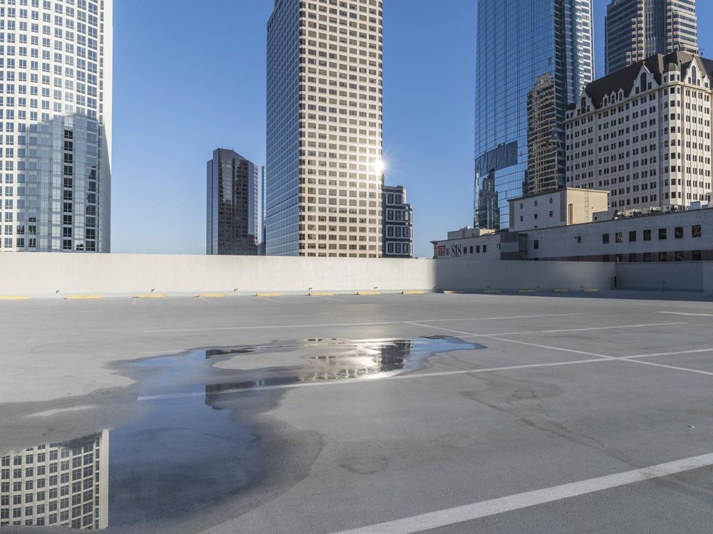 Urban Metropolis - A Cityscape with Skyscrapers - HDRi Maps and Backplates