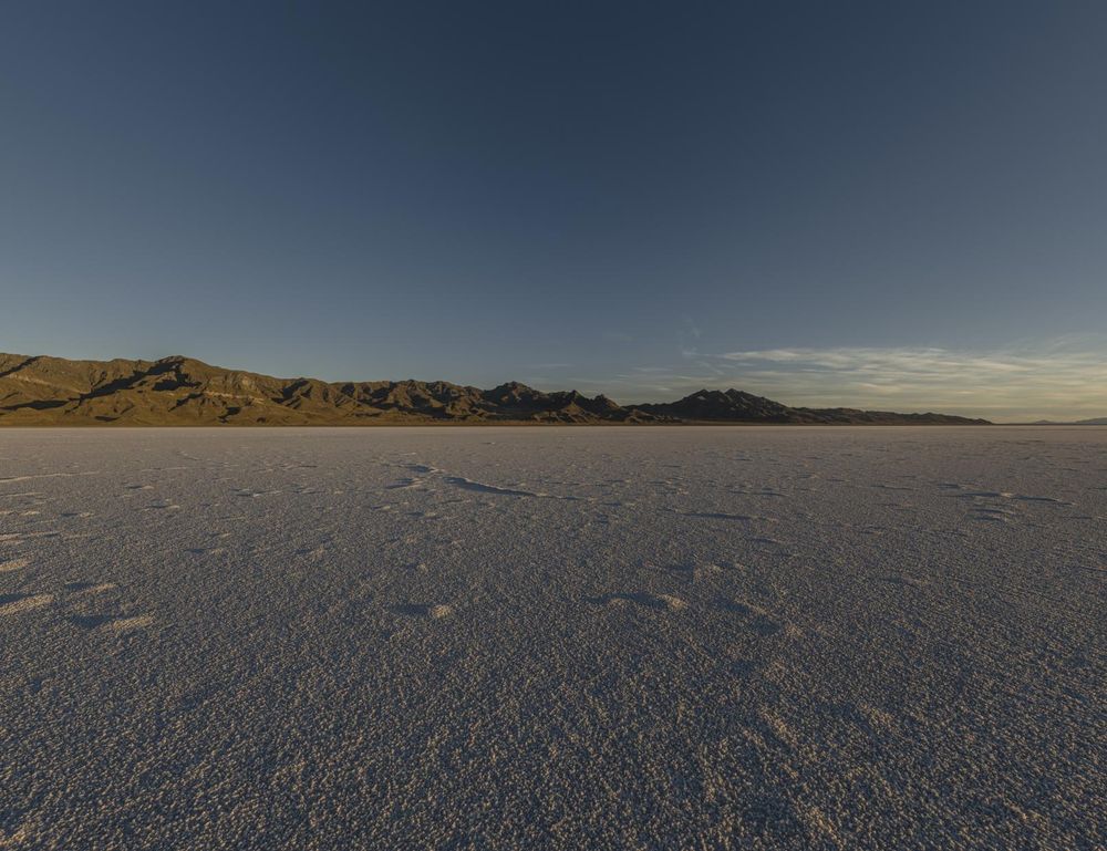 Utah Dawn Over Mountain, Sand, and Salt Lake - HDRi Maps and Backplates