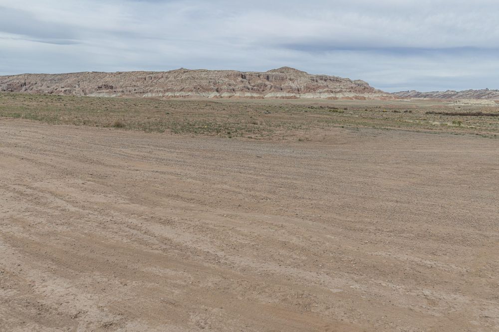 Utah Desert Open Space: A Gloomy Landscape - HDRi Maps and Backplates