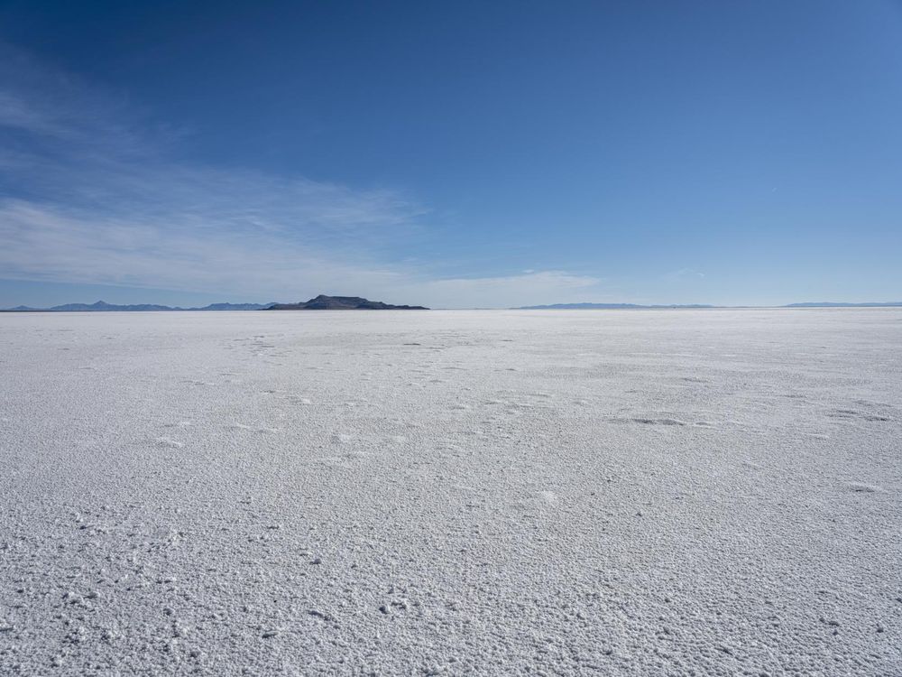 Utah Desert Snow Mountain Landscape - HDRi Maps and Backplates