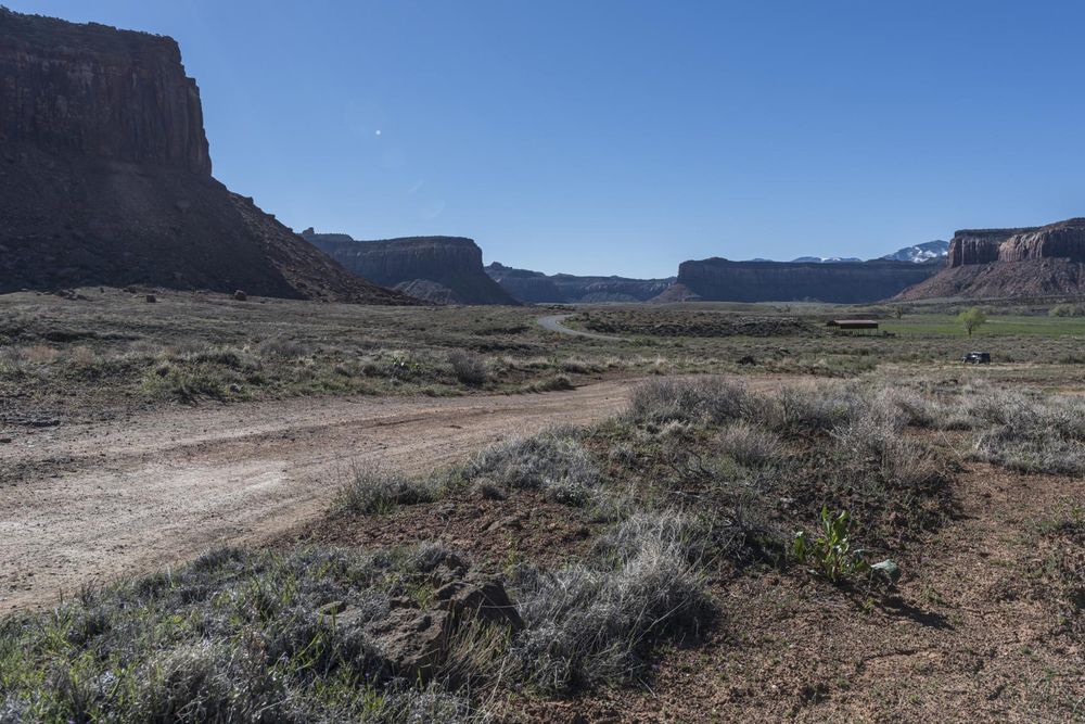 Utah Mountain Landforms: Barren Landscape - HDRi Maps and Backplates