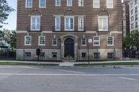 Classic Architecture Home in Chicago, Illinois HDRi Maps and Backplates