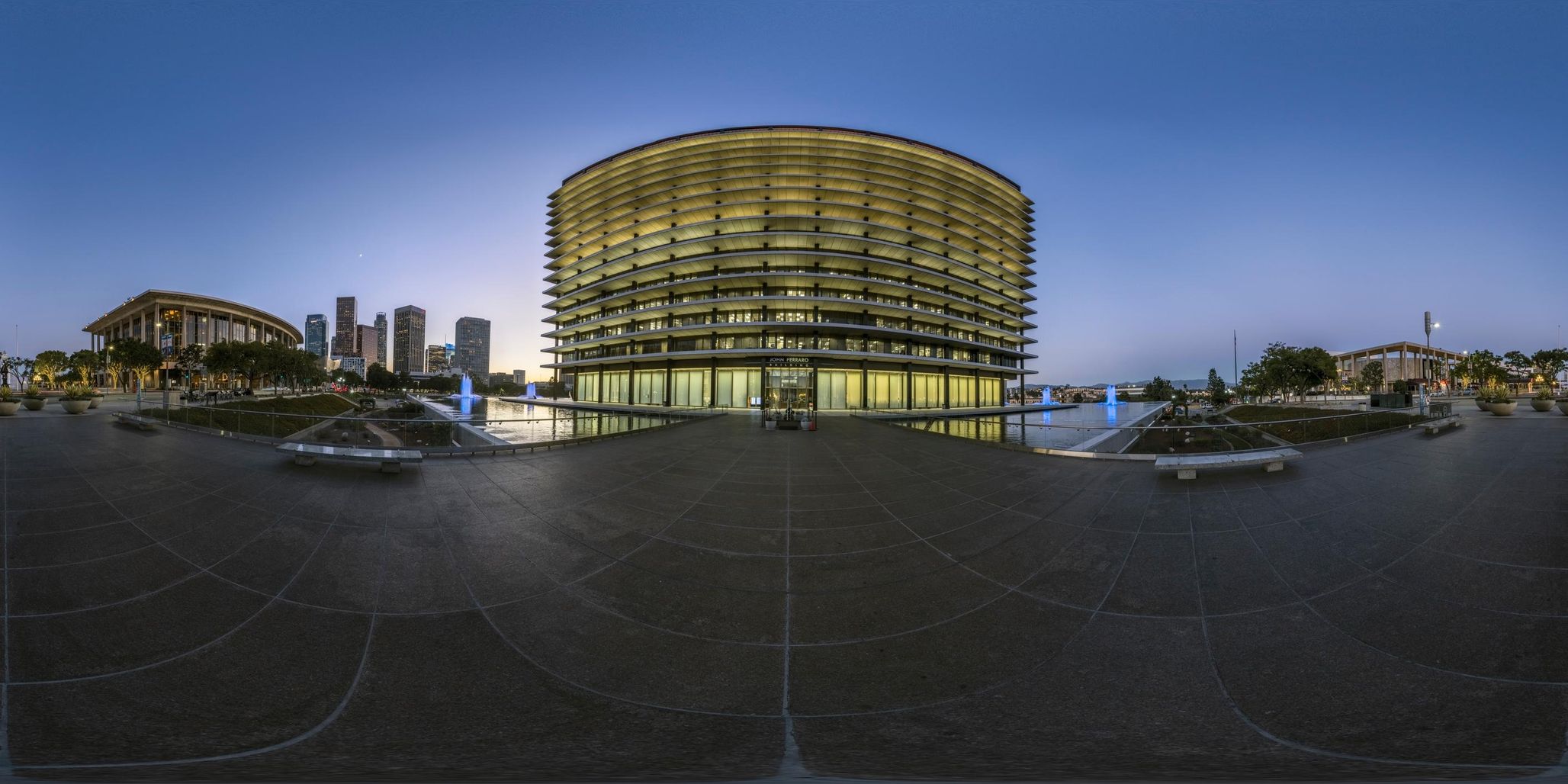 Downtown Los Angeles: A High-Rise with Impressive Glass Walls - HDRi ...