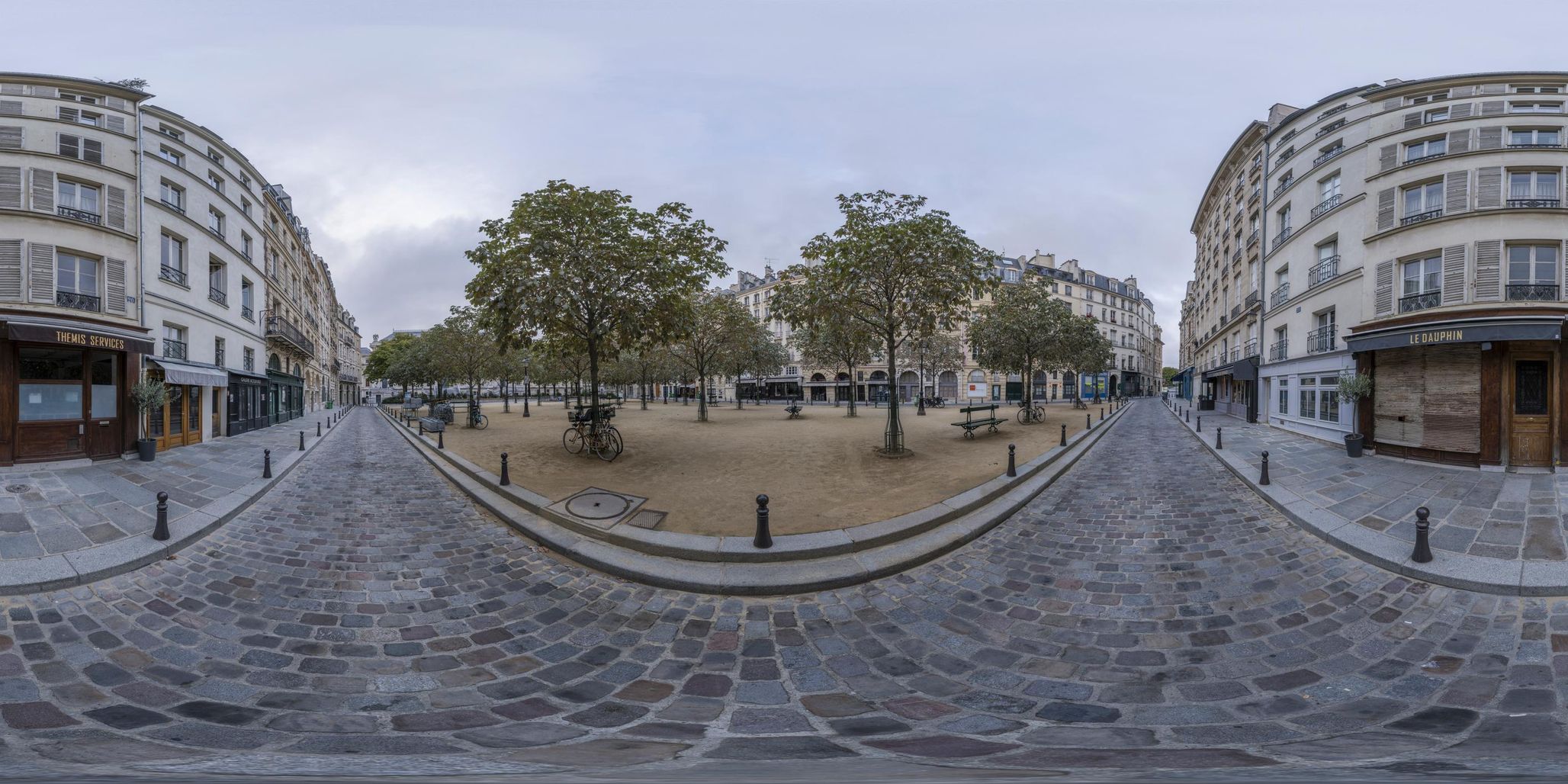 Paris: Historic Architecture and City Life - HDRi Maps and Backplates