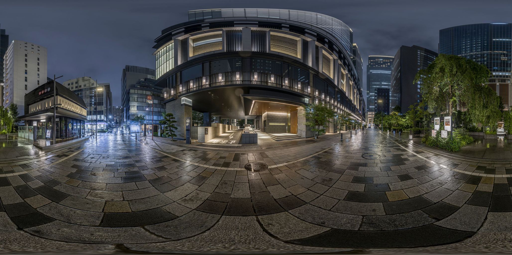 Tokyo Nihonbashi: City Life and Night Lights - HDRi Maps and Backplates