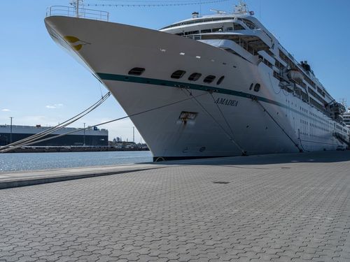 Bremen Harbor: A Day at the Cruise Ship - HDRi Maps and Backplates
