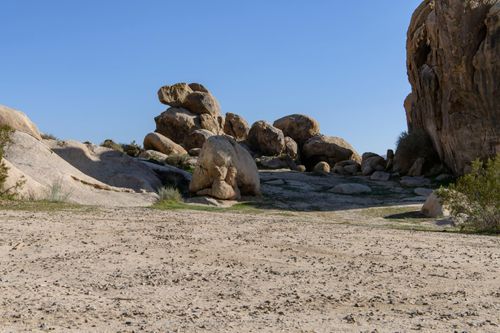California Daytime: Exploring the Desert Landscape - HDRi Maps and ...