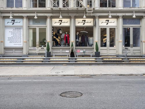 Classic Architecture in Manhattan - HDRi Maps and Backplates