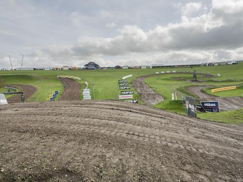 Dirt Track Motorcycle Racing in the UK - HDRi Maps and Backplates