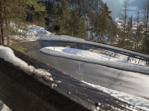 Elevated Road with Reflection on Wet Pavement - HDRi Maps and Backplates