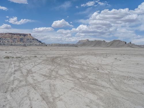 Factory Butte in Utah: A Scenic Landscape - HDRi Maps and Backplates