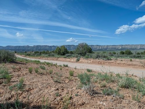 Rural Utah Landscape: An Off-Road Adventure - HDRi Maps and Backplates