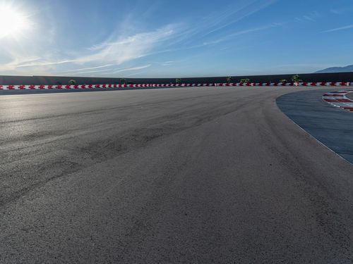 Sunrise at a Race Track in the USA: Sun Visible - HDRi Maps and Backplates