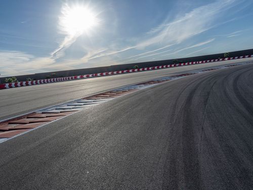 Sunrise at a Race Track in the USA: Sun Visible - HDRi Maps and Backplates