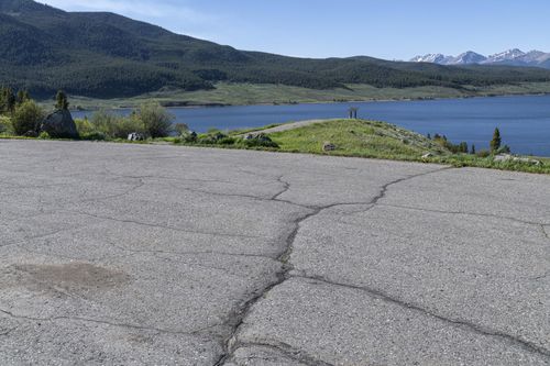 Taylor Park Reservoir: Water Mountain Surface - HDRi Maps and Backplates