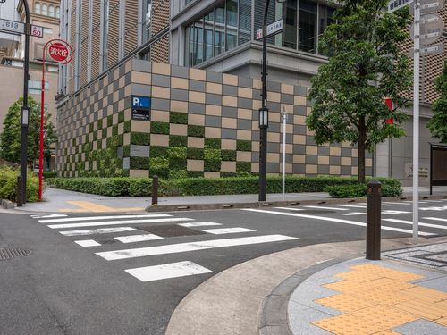 Tokyo Urban Design: Embracing City Life