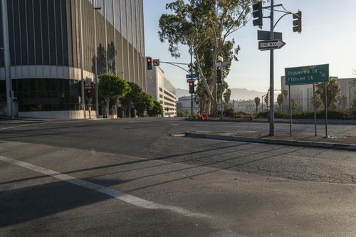 Urban Design in Los Angeles: Asphalt Roads - HDRi Maps and Backplates