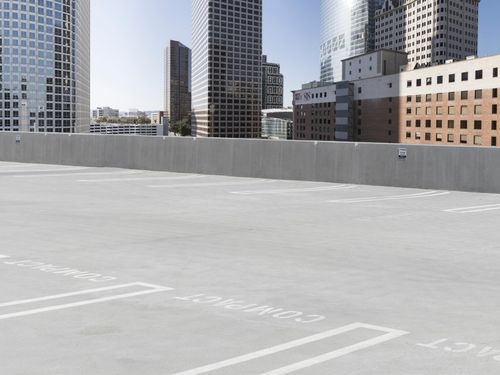 Urban Metropolis: A Captivating City Skyline - HDRi Maps and Backplates