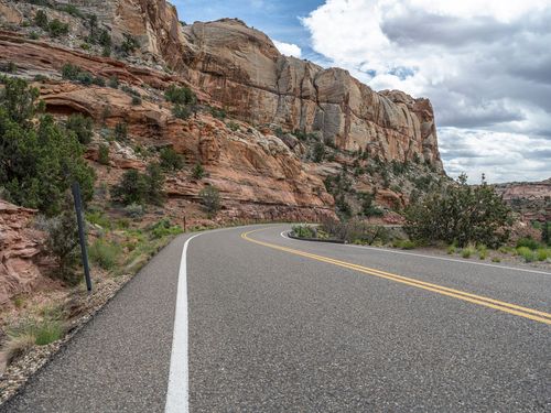 USA's Utah: An Asphalt Road Surrounded by Clouds - HDRi Maps and Backplates